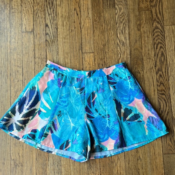Gianni Bini | Shorts | Gianni Bini Vintage Inspired Tropical Shorts ...
